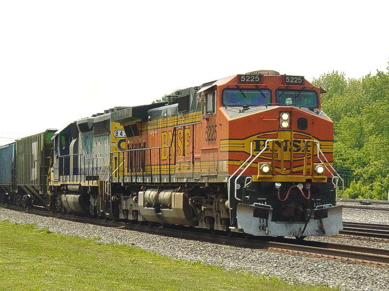 BNSF 5225